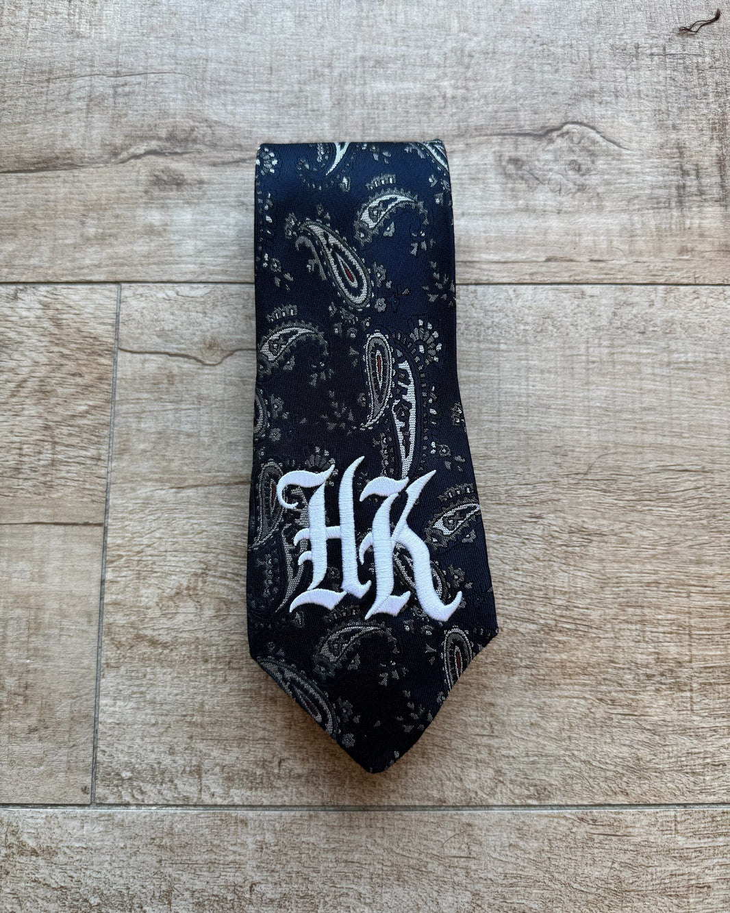 HK Remade Tie – Sellazy.store
