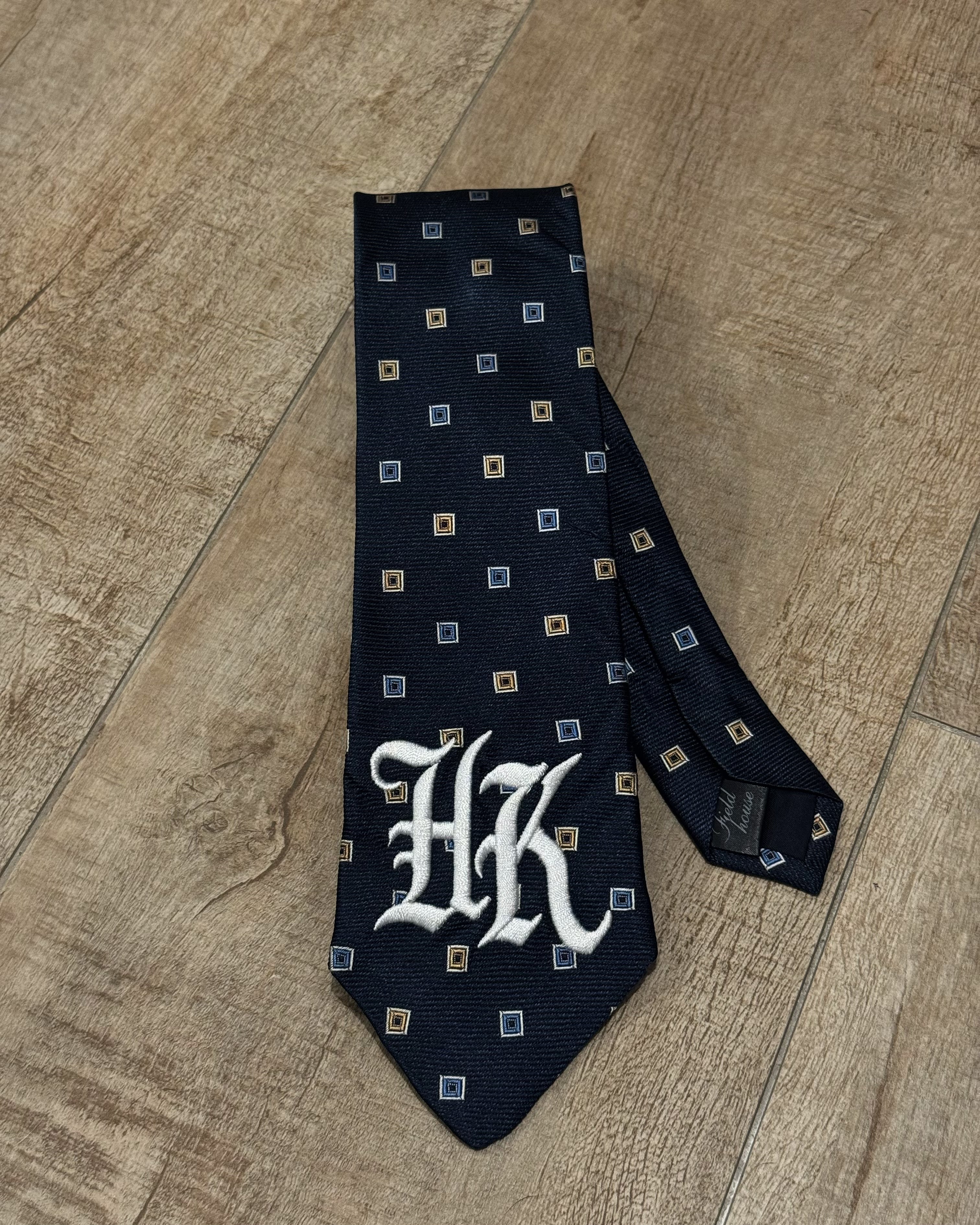HK Remade Tie 21 – Sellazy.store